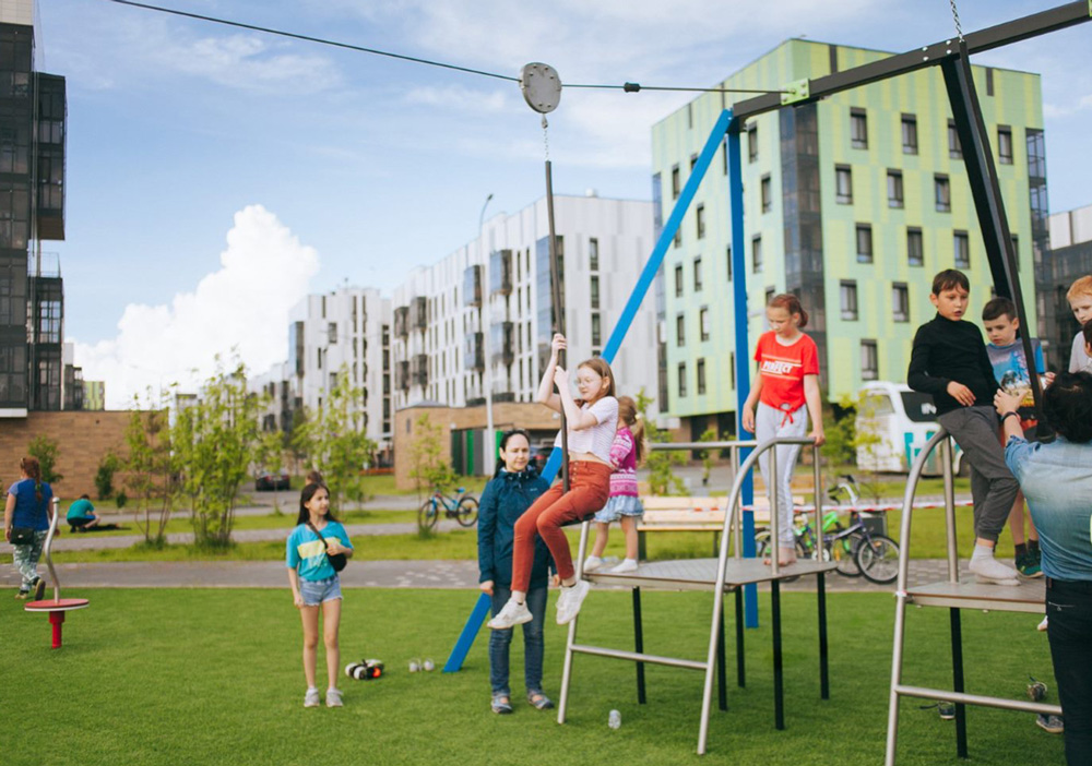 Become a Distributor - Dynamo Playgrounds